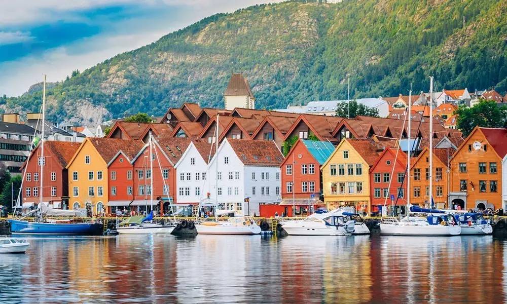 Fiordos Noruegos: 7 días Bergen-Oslo (2026-2027)