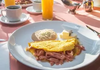 Day 3 - 6 DAYS Superior Train Chepe Express FIRST CLASS Train Tickets ...